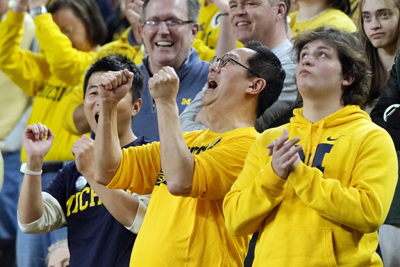 Michigan State Spartans lose at Michigan Wolverines, 84-72, in 1st game ...